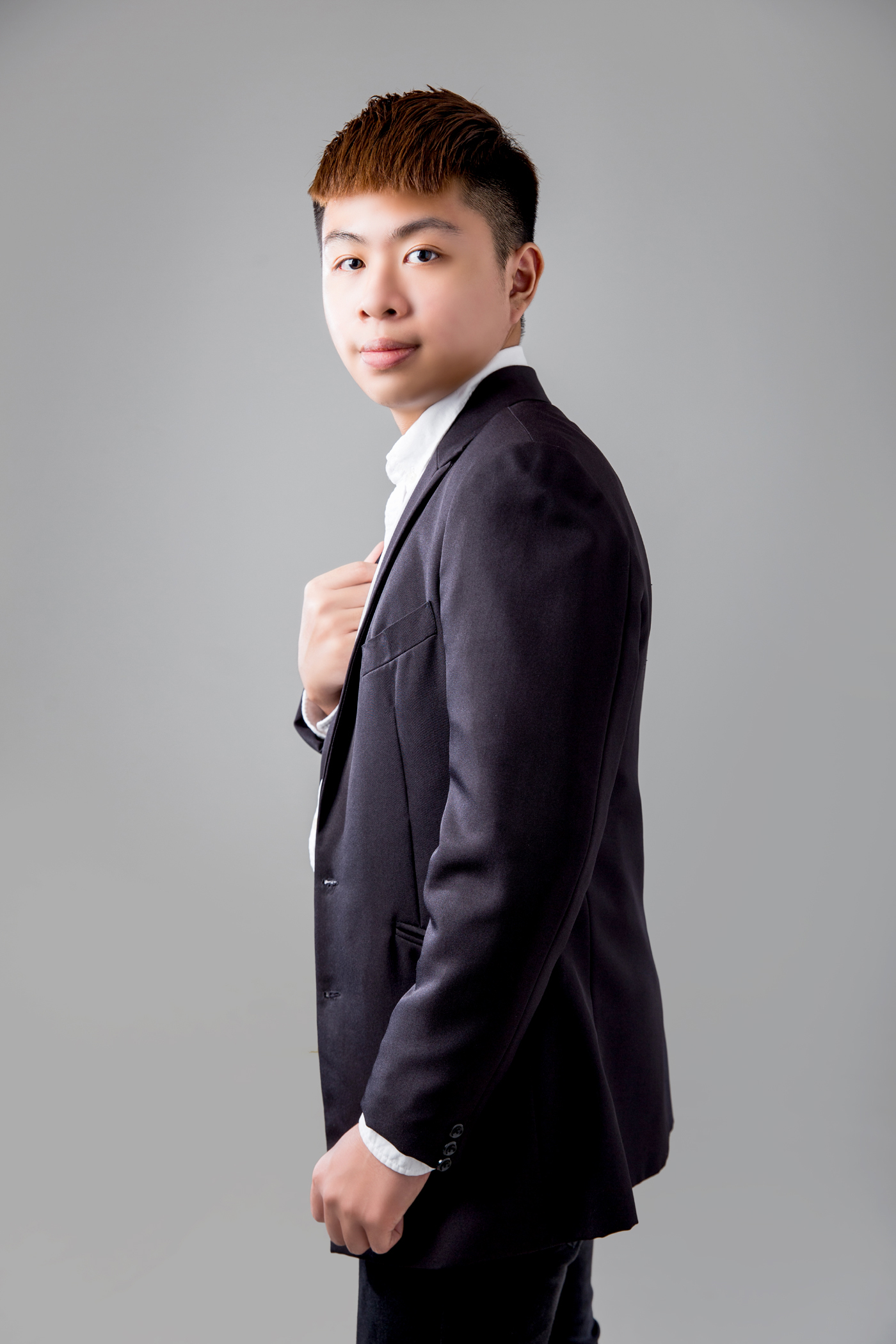 我们的超级团队 - M100 Group