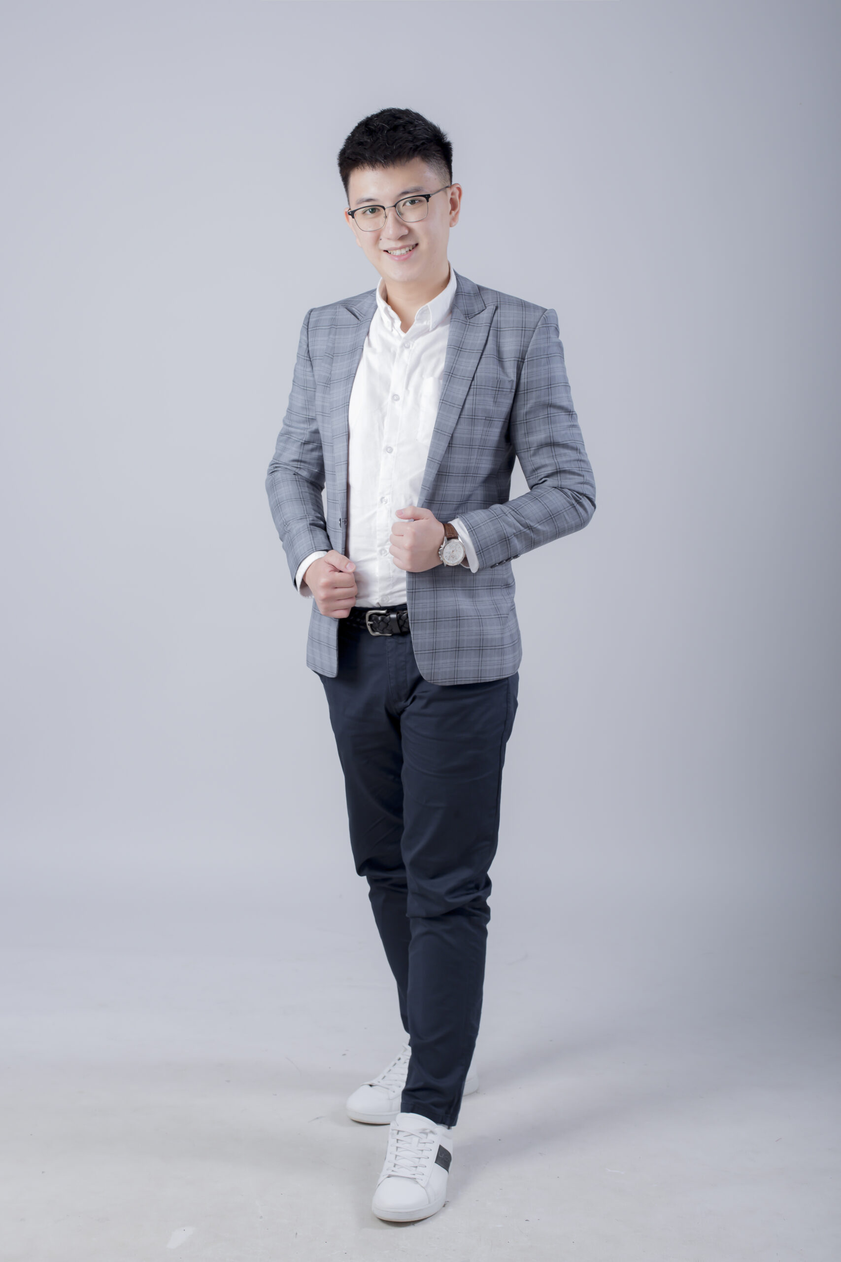 我们的超级团队 - M100 Group